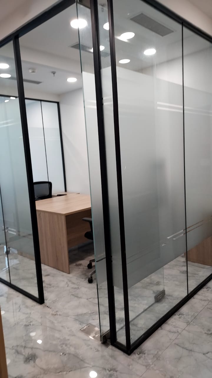 Rental Commercial Office Space 460 Sq.Ft. in Max Towers, Sector 16b ...