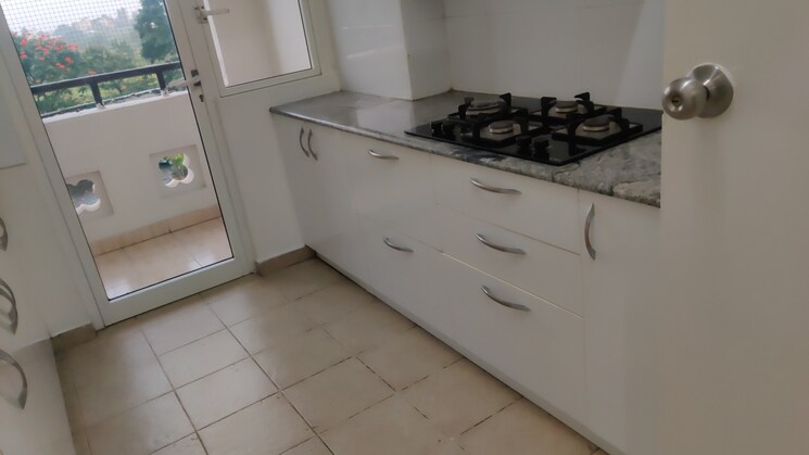 Rental 2 Bedroom 1300 Sq.Ft. Apartment in DLF Westend Heights New Town ...