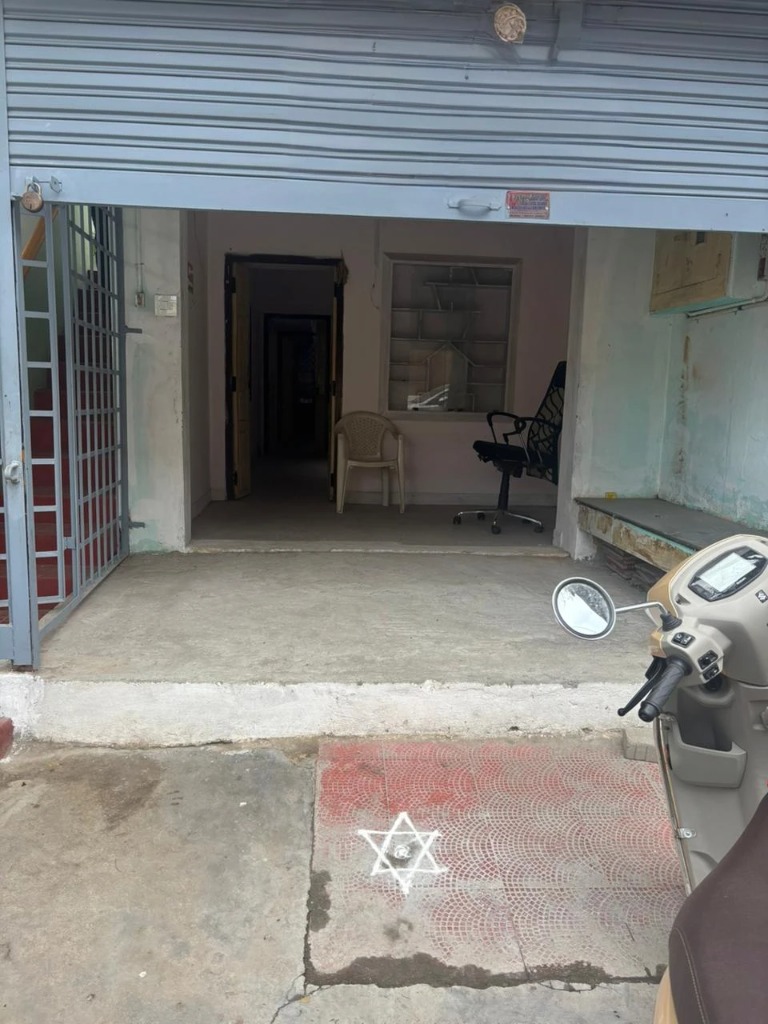 Rental Commercial Shop 600 Sq.Ft. in New Siddhapudur Coimbatore - 8881696