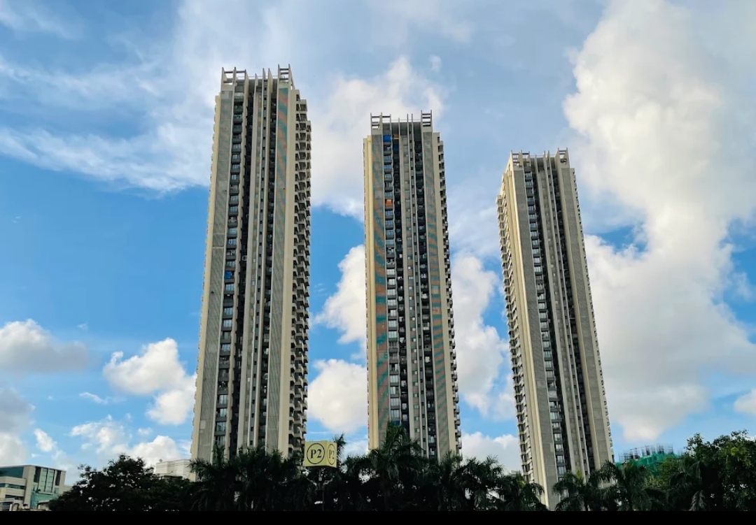 Rental 2.5 Bedroom 1100 Sq.Ft. Apartment in Rustomjee Elanza, Malad ...