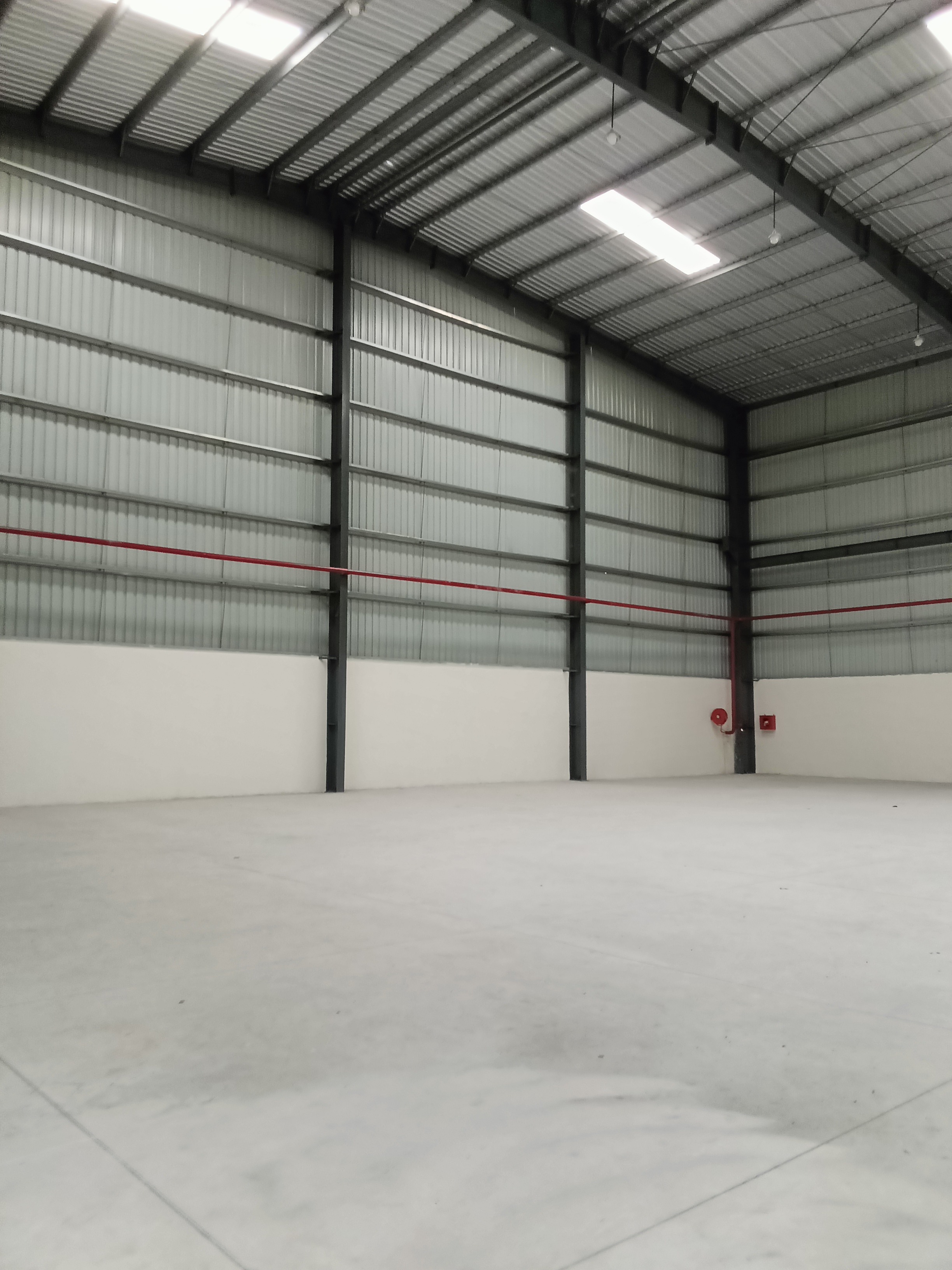 Rental Commercial Warehouse 50000 Sq.Ft. in Nelamangala Bangalore - 9010821
