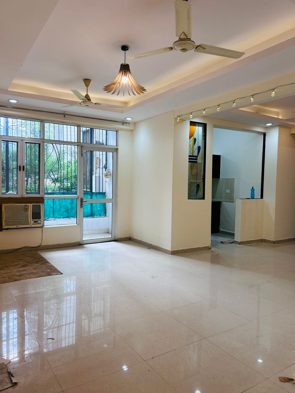 Resale 2 Bedroom 1050 Sq.Ft. Builder Floor in Sunshine Apartments ...