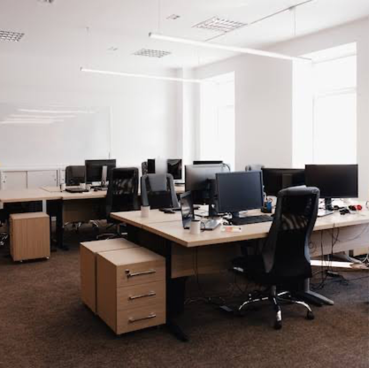 Rental Commercial Office Space 800 Sq.Ft. in Borivali East Mumbai - 9063770