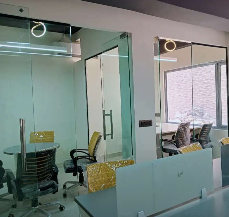 Rental Commercial Office Space 3000 Sq.Ft. in Sector 3 Noida - 9067403