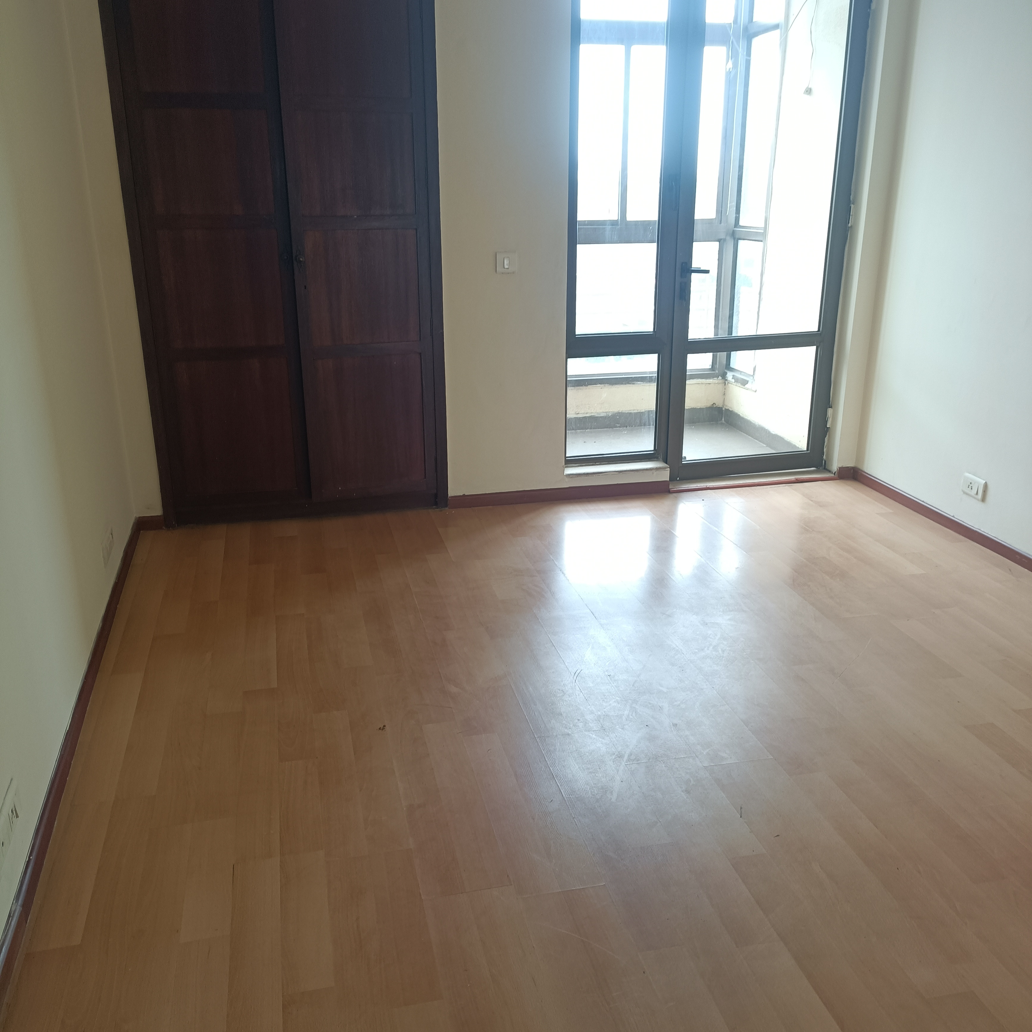 Rental 3 Bedroom 2066 Sq.Ft. Apartment in Unitech Escape, Sector 50 ...