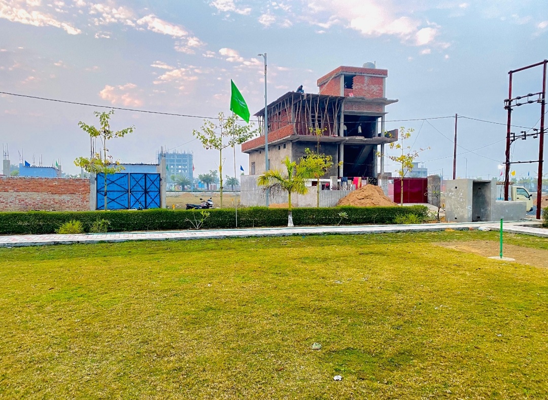 12+ Plots Between 1 Crore to 2 Crore in Vrindavan Yojna Lucknow