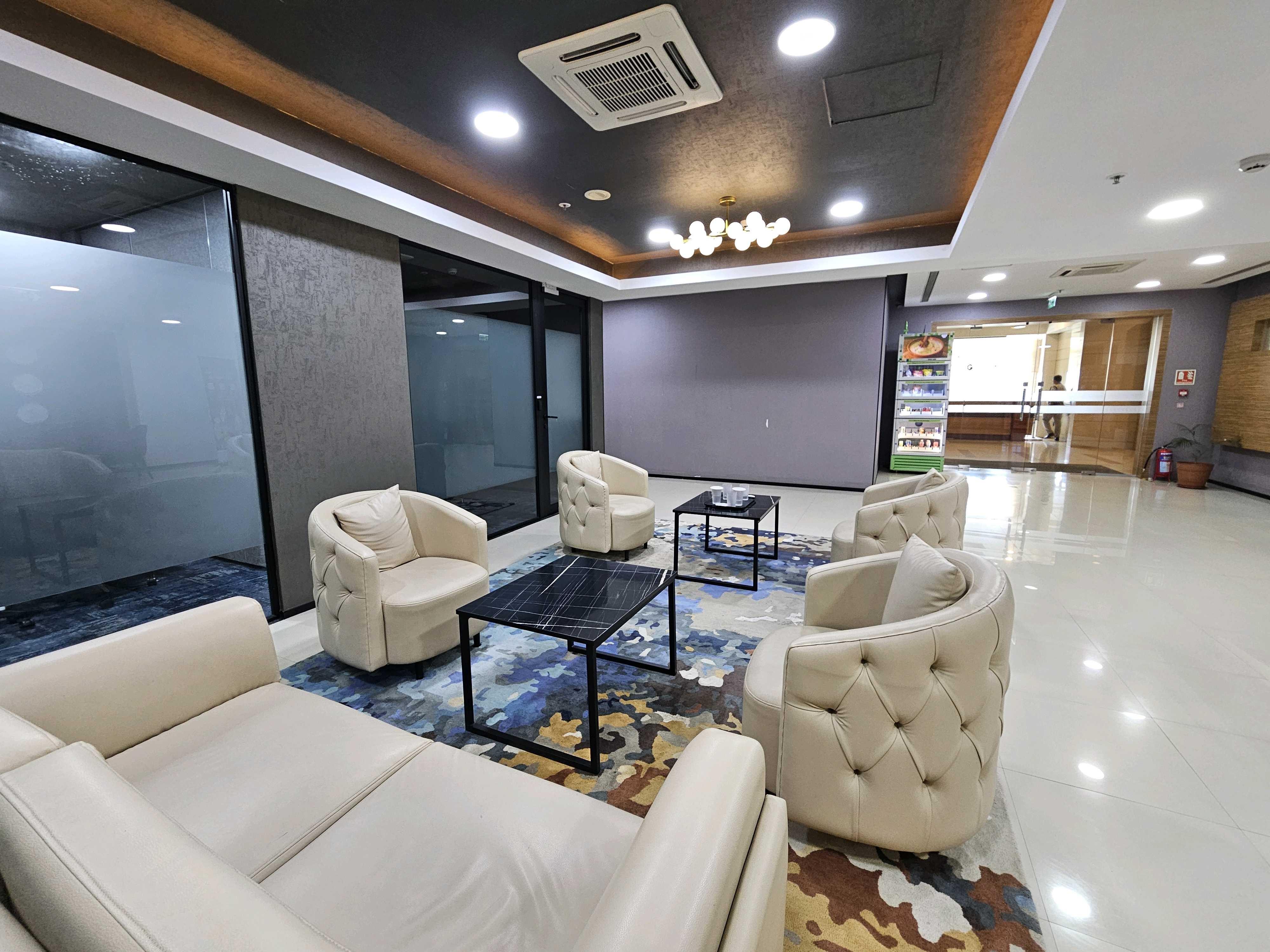 Rental Commercial Office Space 10777 Sq.Ft. in Peninsula Business Park ...