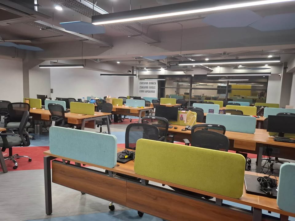 Rental Commercial Office Space 2000 Sq.Ft. in Vijay Nagar Indore - 9210996