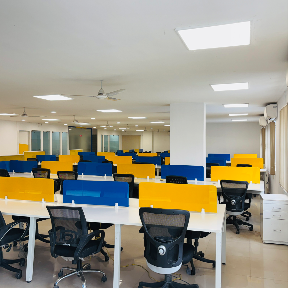 Rental Commercial Office Space 4400 Sq.Ft. in Madhapur Hyderabad - 9214142