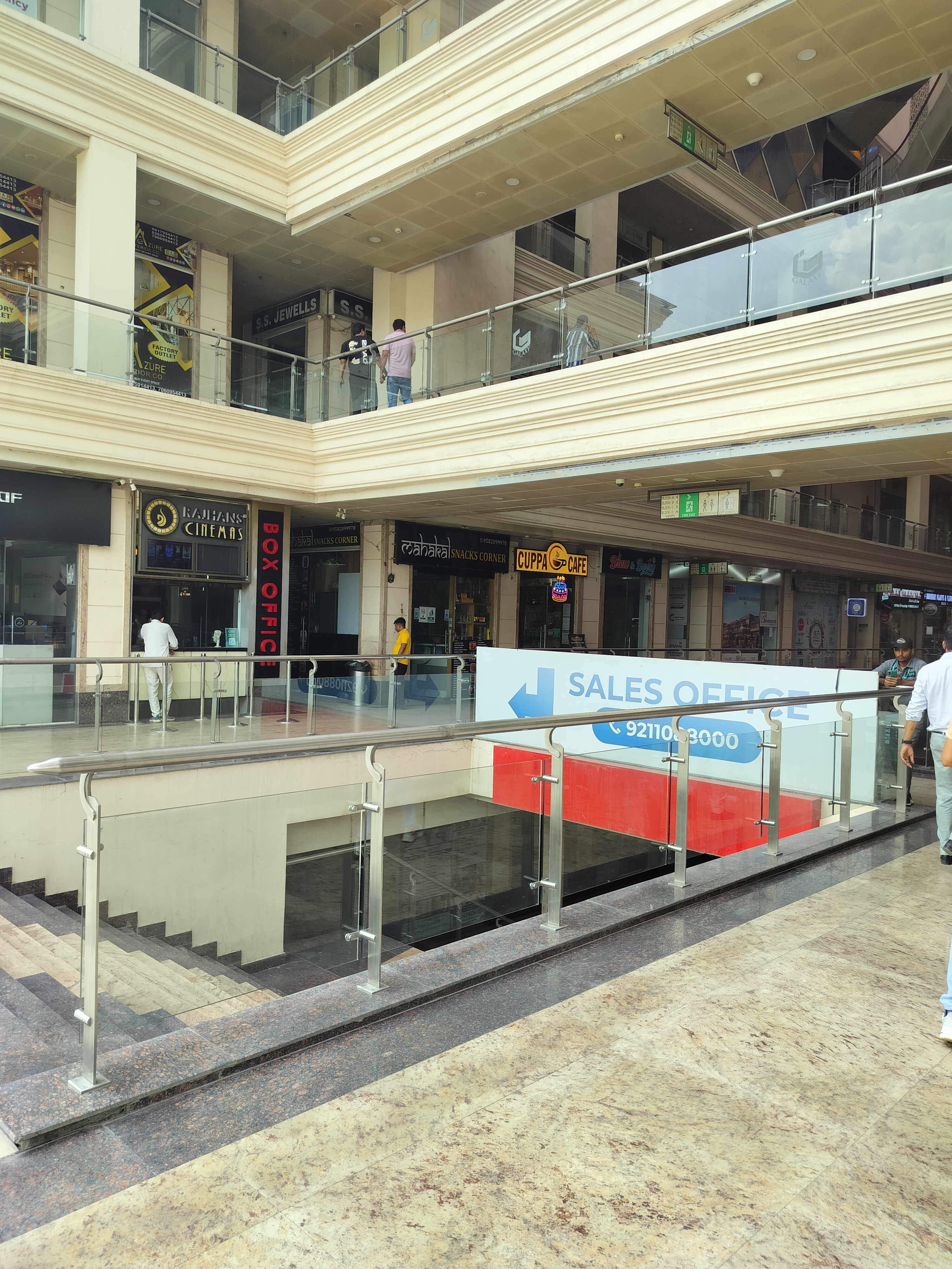 Rental Commercial Office Space 558 Sq.Ft. in Galaxy Blue Sapphire Plaza ...