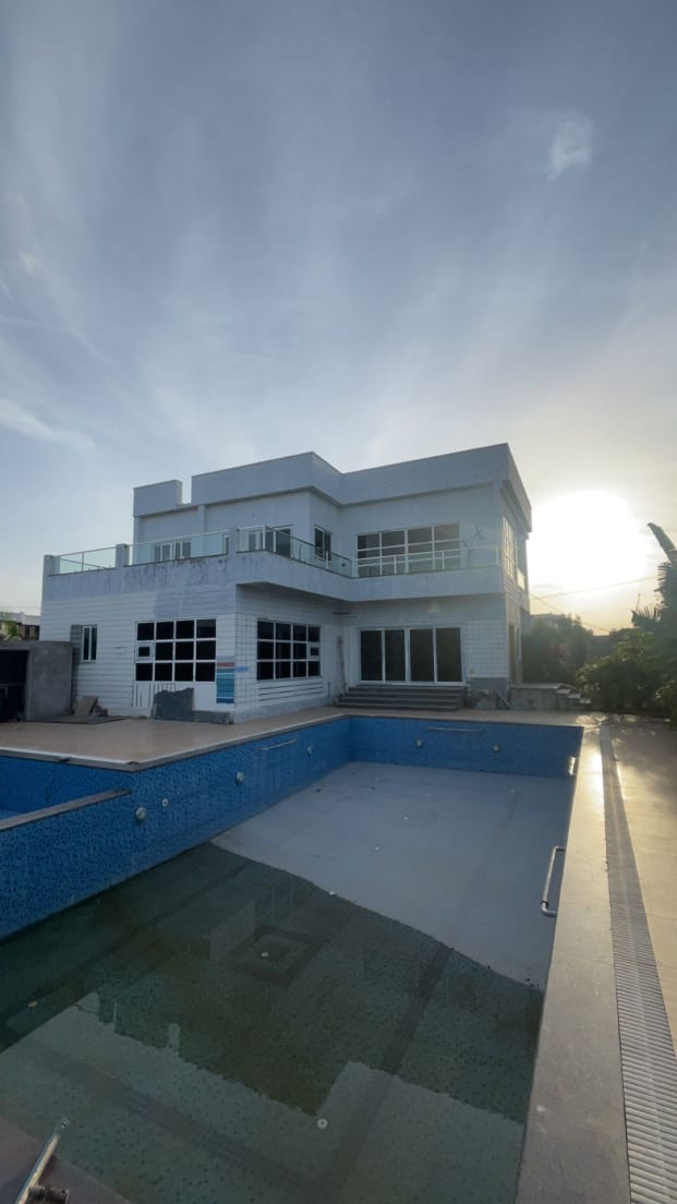 Resale 4 Bedroom 2500 Sq.Ft. Independent House in Moinabad Hyderabad ...