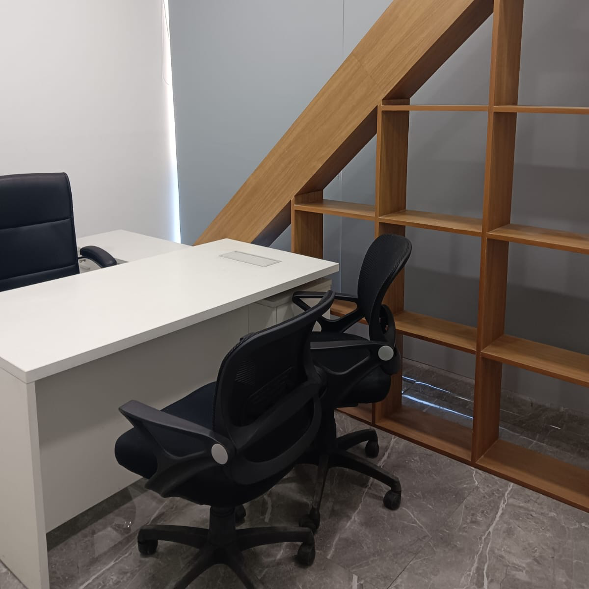 Rental Commercial Office Space 850 Sq.Ft. in Alphathum, Sector 90 Noida ...
