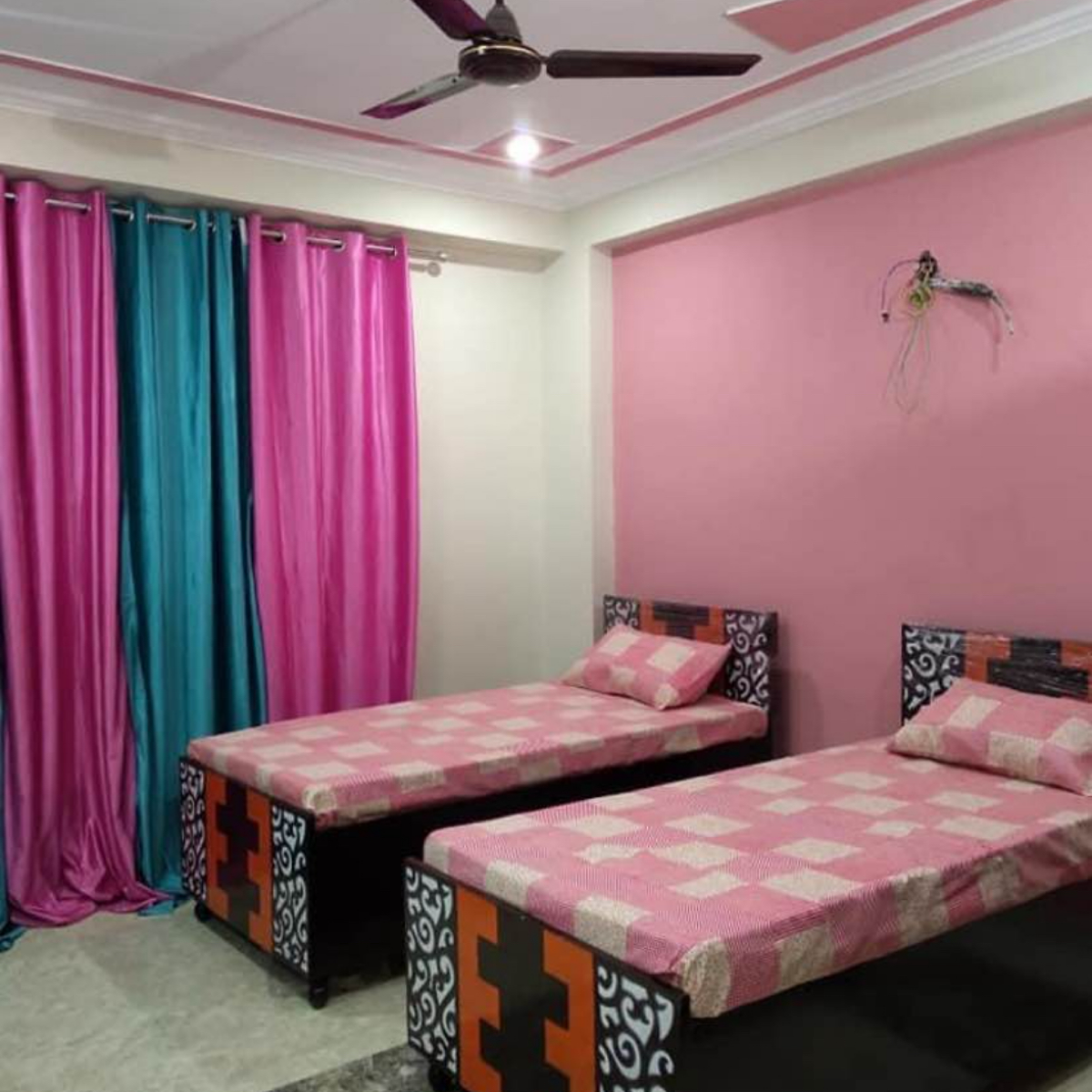 Girls pg for Girls, Hostels in Sector 39, Gurgaon - 9256116