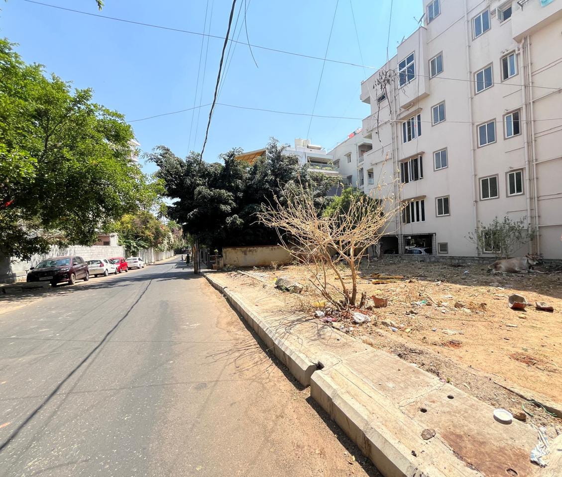 Resale 2400 Sq.Ft. Plot in Sanjay Nagar Bangalore - 9275514