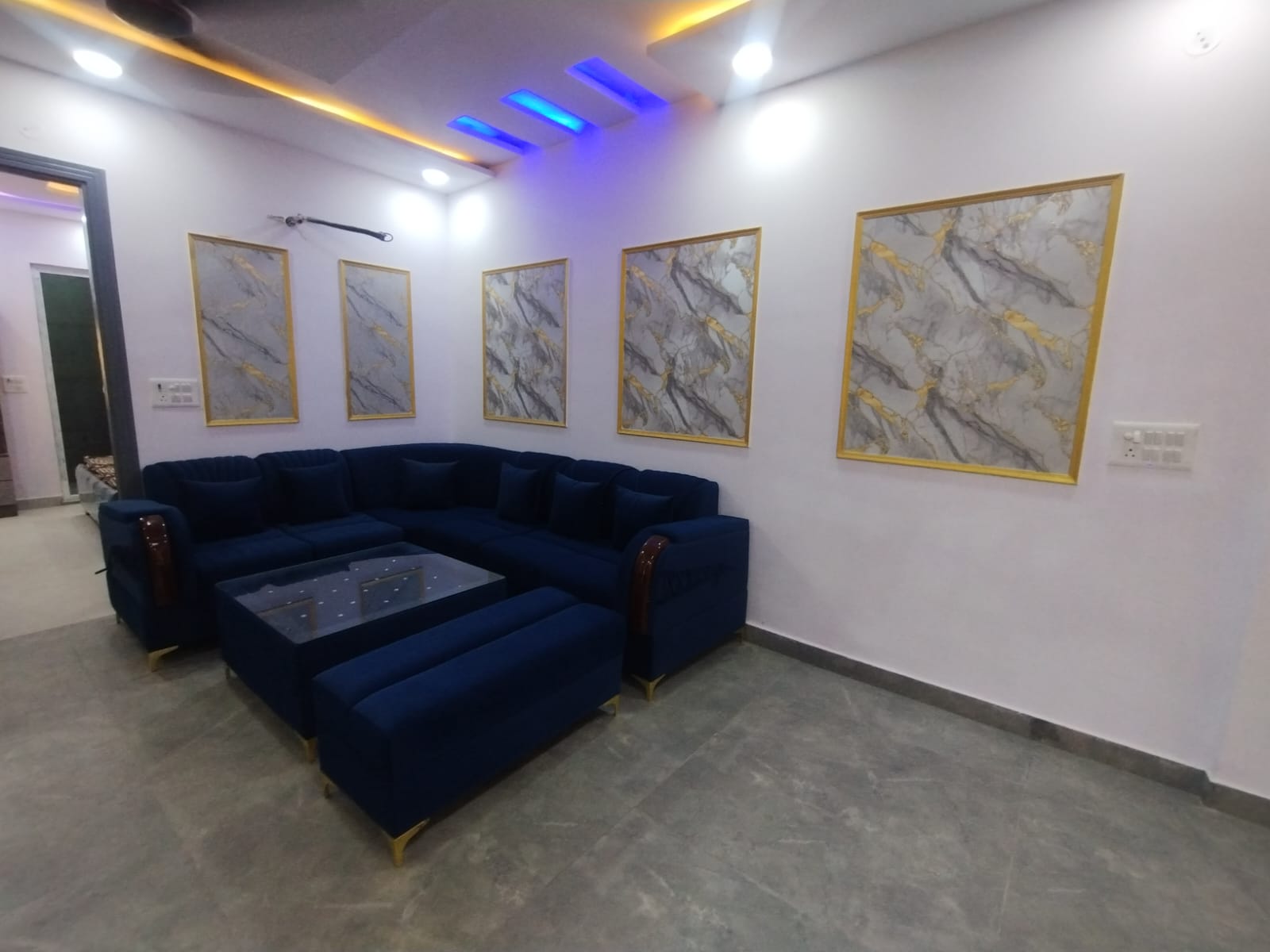 Resale 3 Bedroom 1350 Sq.Ft. Builder Floor in RWA Azadpur Colony, Model ...