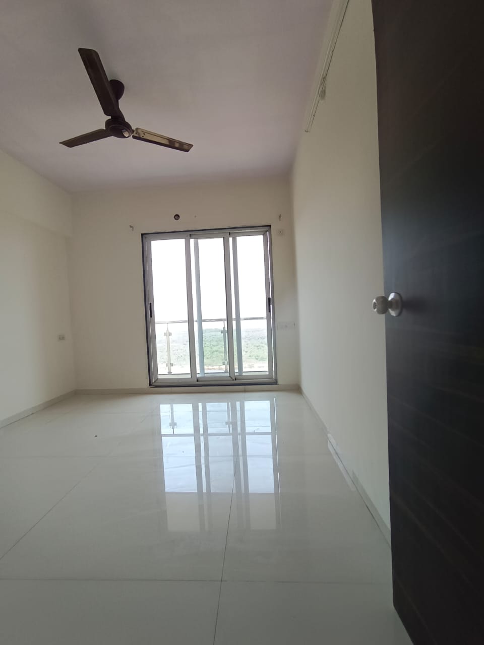 Rental 3 Bedroom 2400 Sq.Ft. Apartment in Mahape Navi Mumbai - 9359349