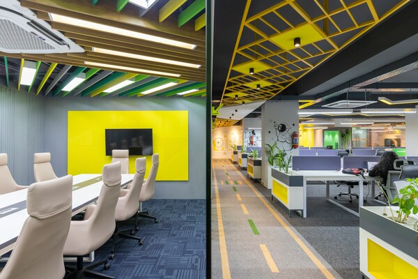 Rental Commercial Office Space 5000 Sq.Ft. in Udyog Vihar Gurgaon - 9372354