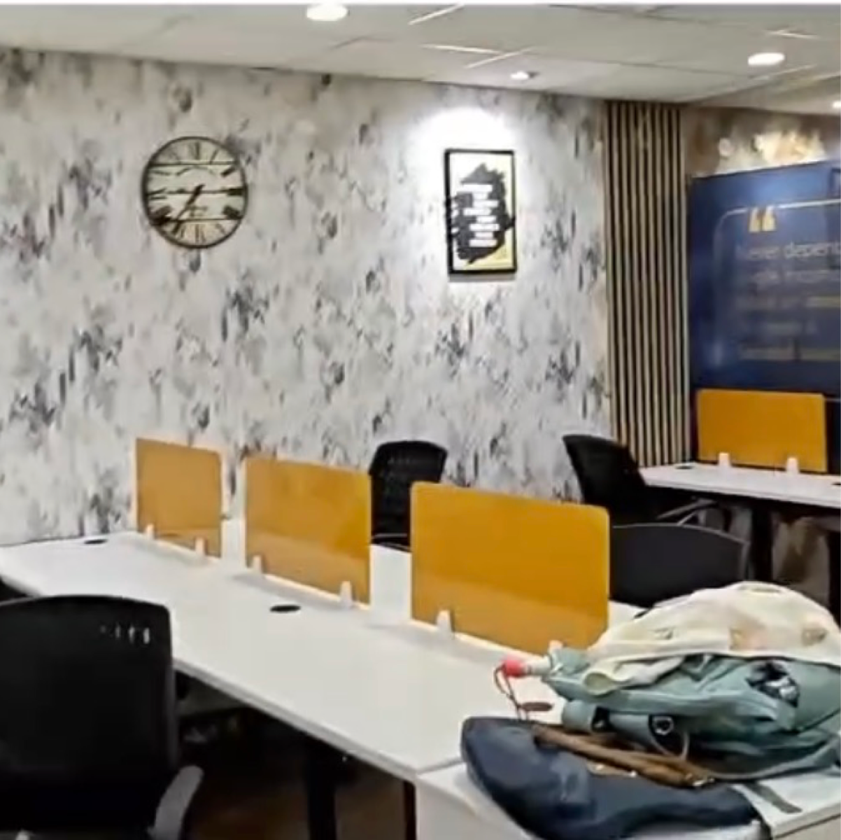 Rental Commercial Office Space 1250 Sq.Ft. in Vibhuti Khand Lucknow ...