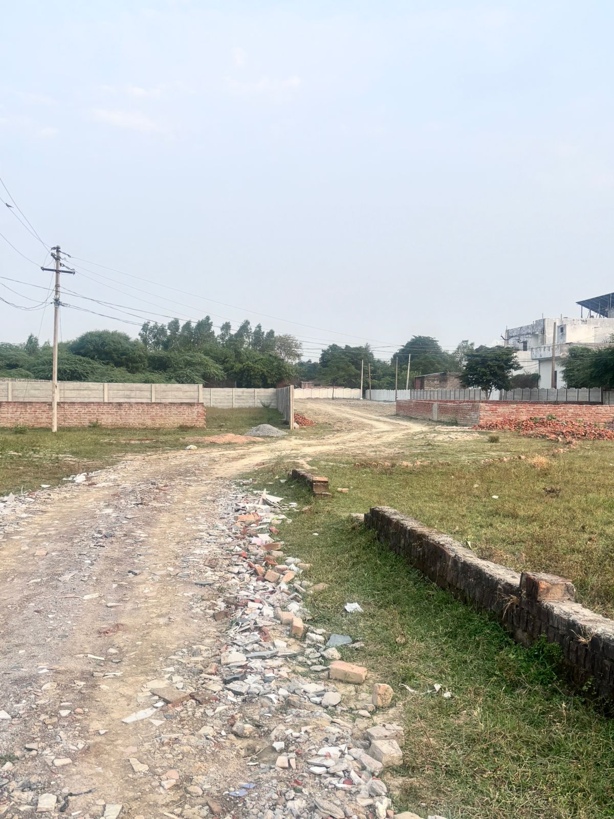 Resale 1300 Sq.Ft. Plot in Vrindavan Yojna Lucknow - 9407111