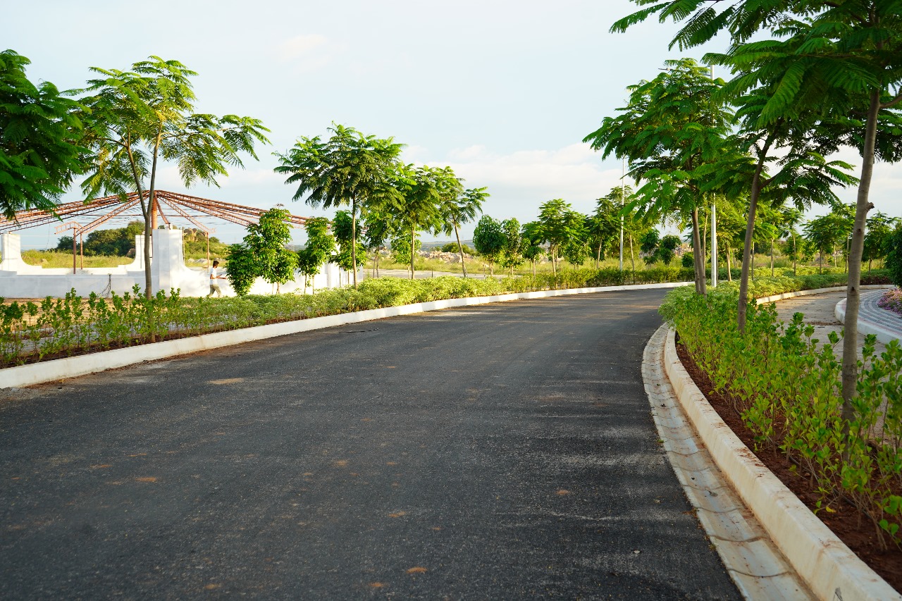 Resale 196 Sq.Yd. Plot in VNest Vaibhav County, Suraram Sadashivpet ...