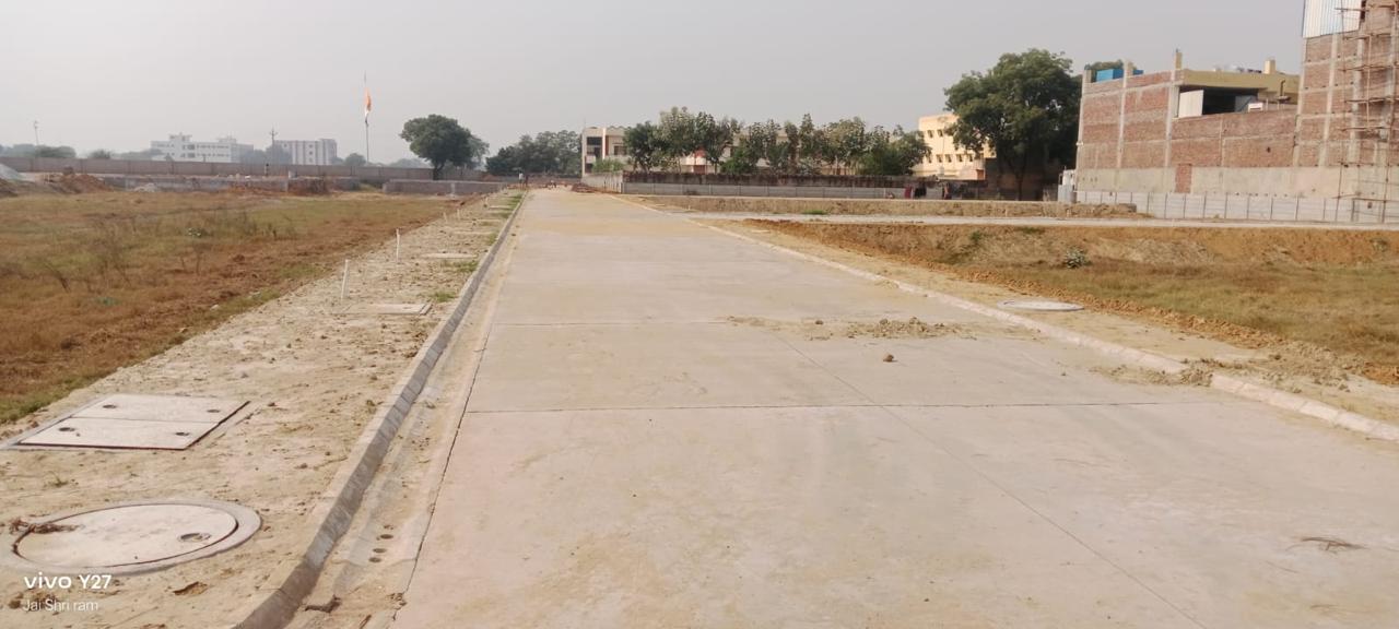 Resale 197 Sq.Yd. Plot in Sector 97 Faridabad - 9430700