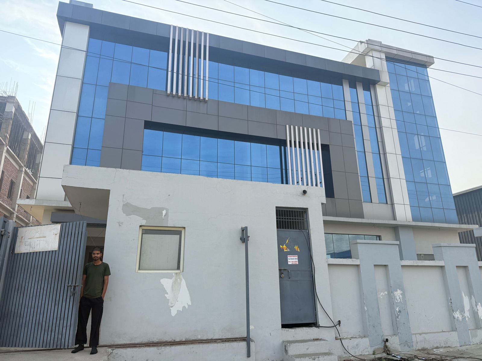 Resale Commercial Industrial Plot 45000 Sq.Ft. in Noida Greater Noida ...