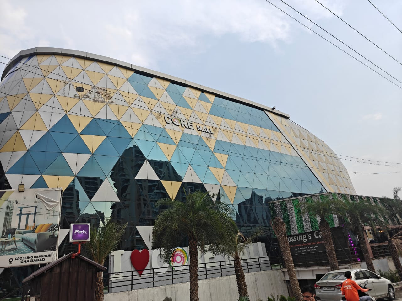 Resale Commercial Shop 200 Sq.Ft. in Concept Capital The Core Mall ...