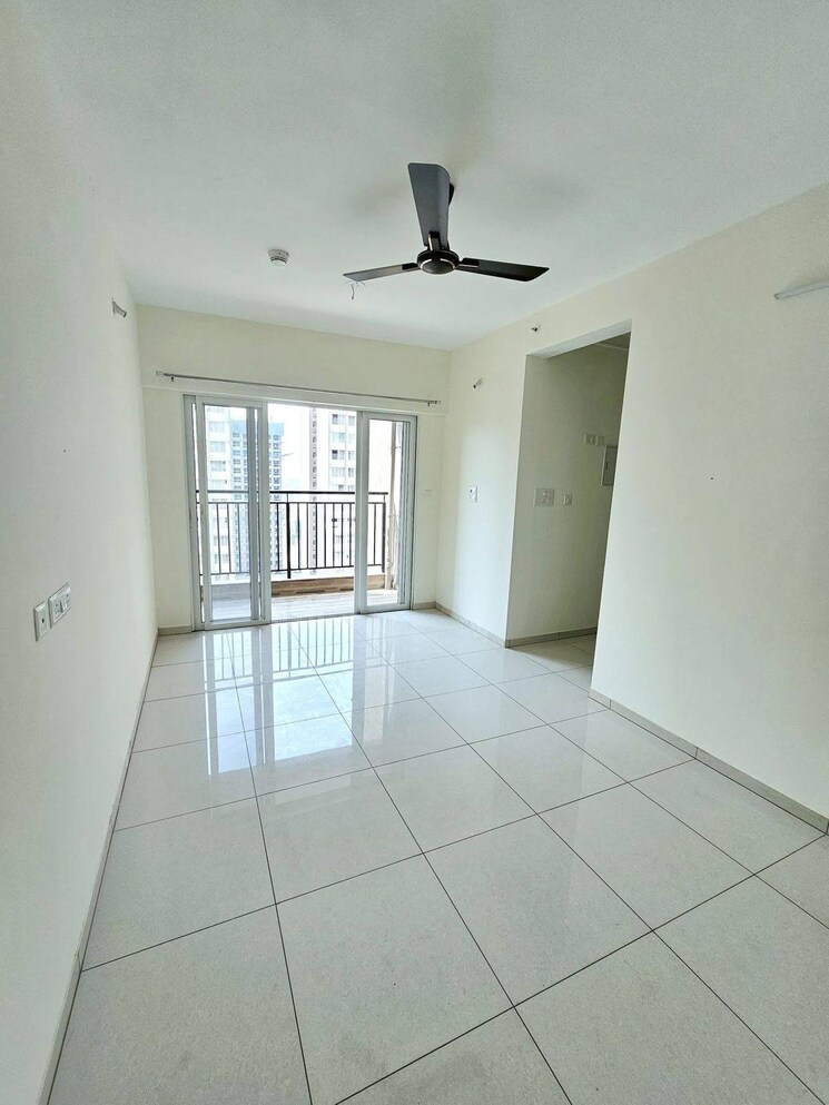 Rental 2 Bedroom 720 Sq.Ft. Apartment in Kolte Patil Life Republic ...