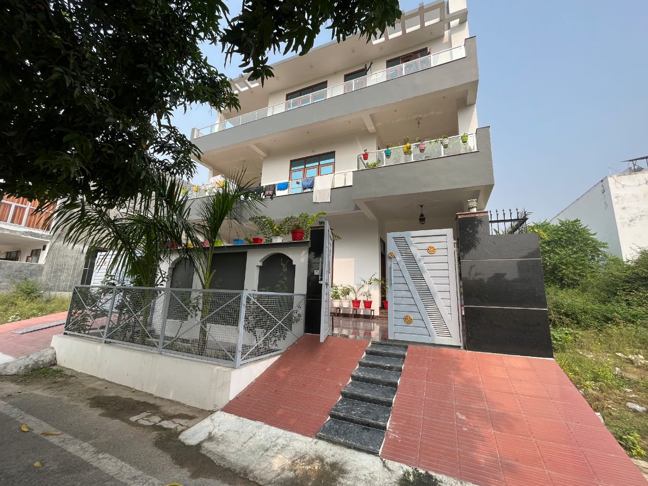 Riya Girls Pg for Boys & Girls, Hostels in Gomti Nagar, Lucknow - 9590770