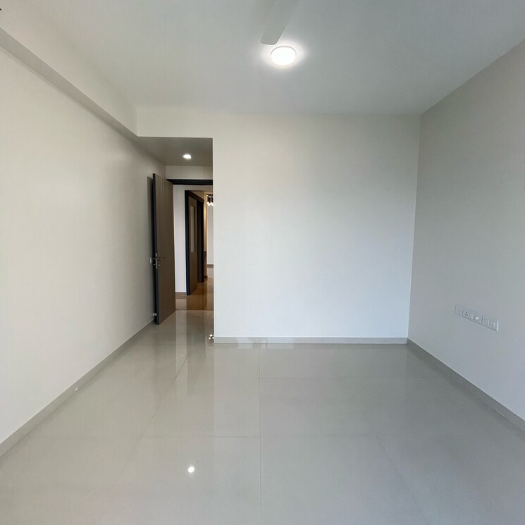 Rental 3 Bedroom 1139 Sq.Ft. Apartment in Rustomjee Summit, Datta Pada ...
