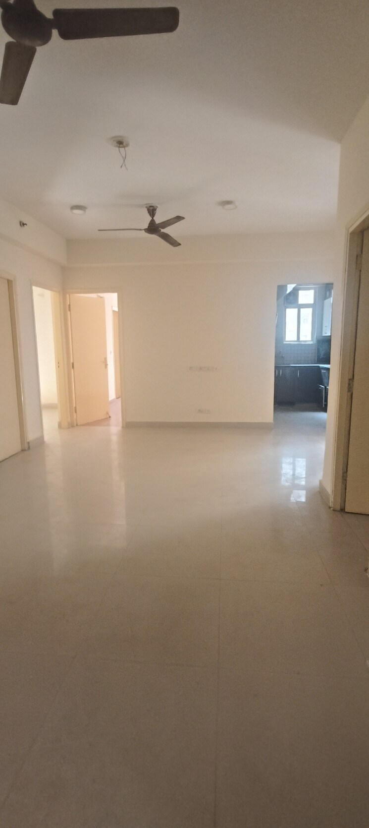 Rental 3 Bedroom 1250 Sq.Ft. Apartment in Galaxy North Avenue ll, Gaur ...
