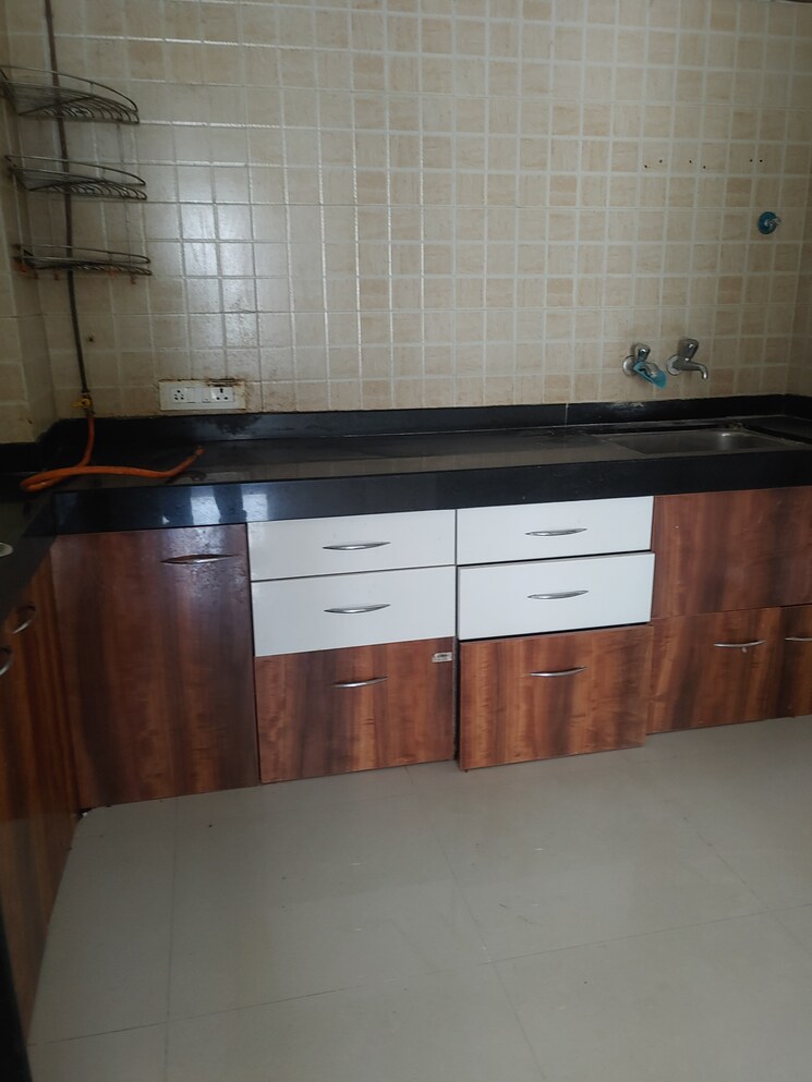 Rental 2 Bedroom 1000 Sq.Ft. Apartment in Nyati Equatorial II, Bavdhan ...