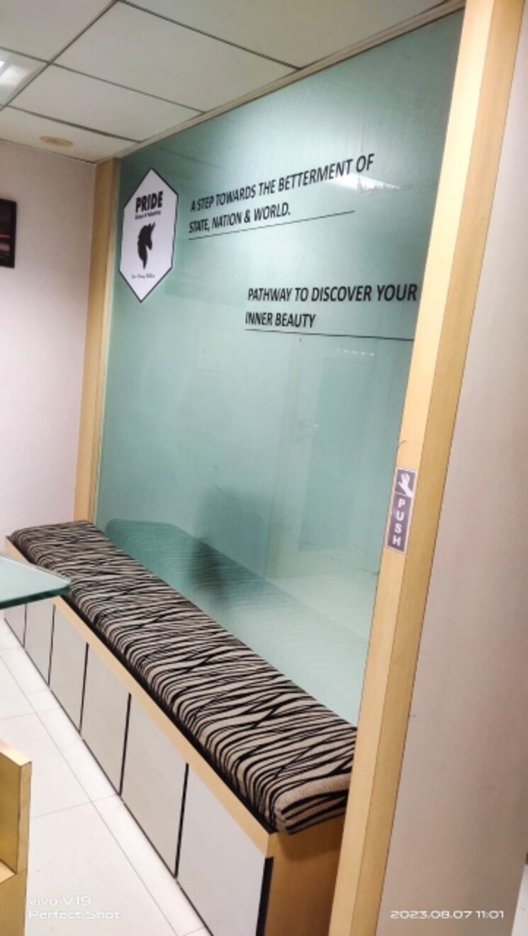 Rental Commercial Office Space 1200 Sq.Ft. in Revenue Colony Pune - 9819319