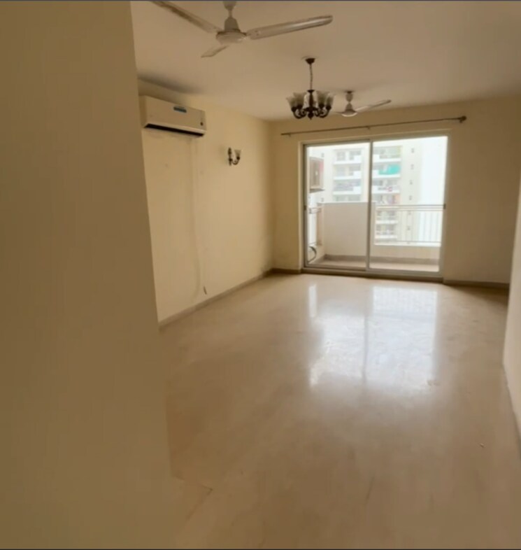 Resale 3 Bedroom 1923 Sq.Ft. Apartment in Bestech Park View Spa Next ...