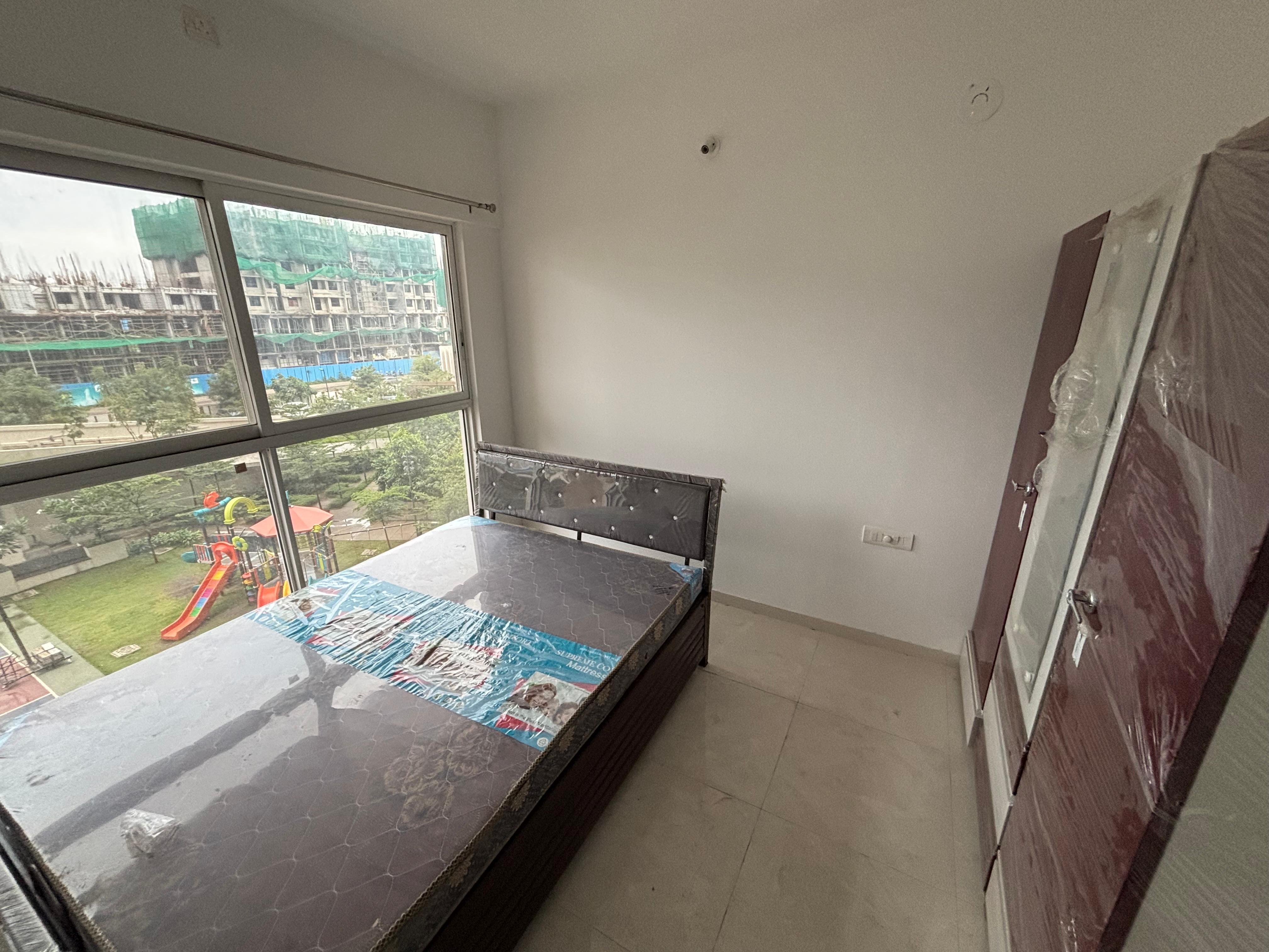 Rental 2 Bedroom 750 Sq.Ft. Apartment in Godrej Boulevard Manjri ...