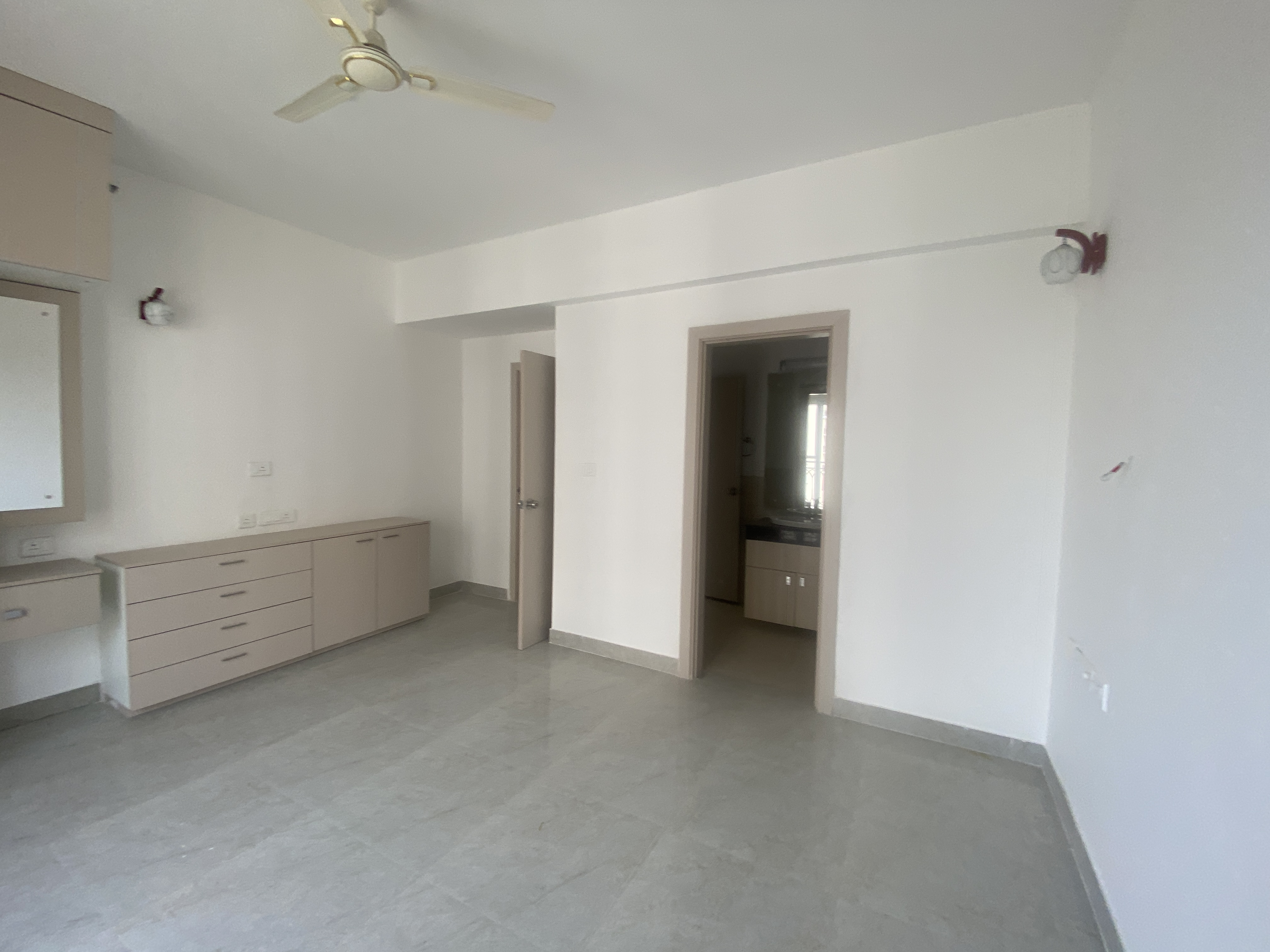 Resale 3.5 Bedroom 2300 Sq.Ft. Apartment in ATS Le Grandiose, Sector ...