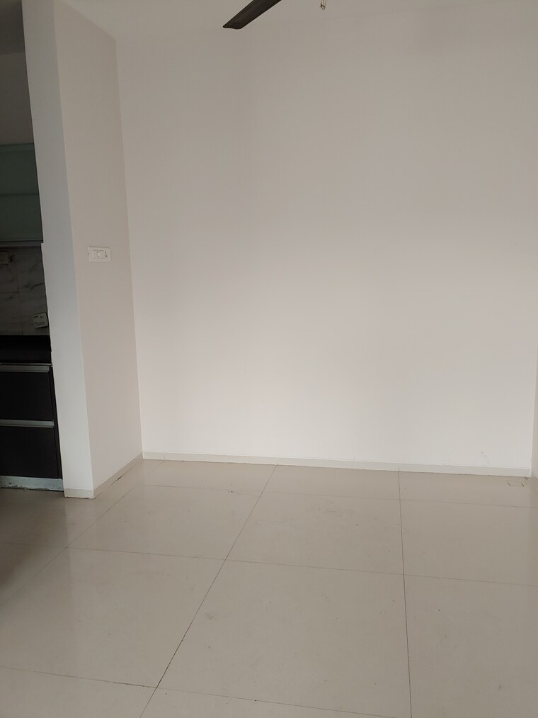 Rental 3 Bedroom 1500 Sq.Ft. Apartment in Abhinav Pebbles 2, Bavdhan ...