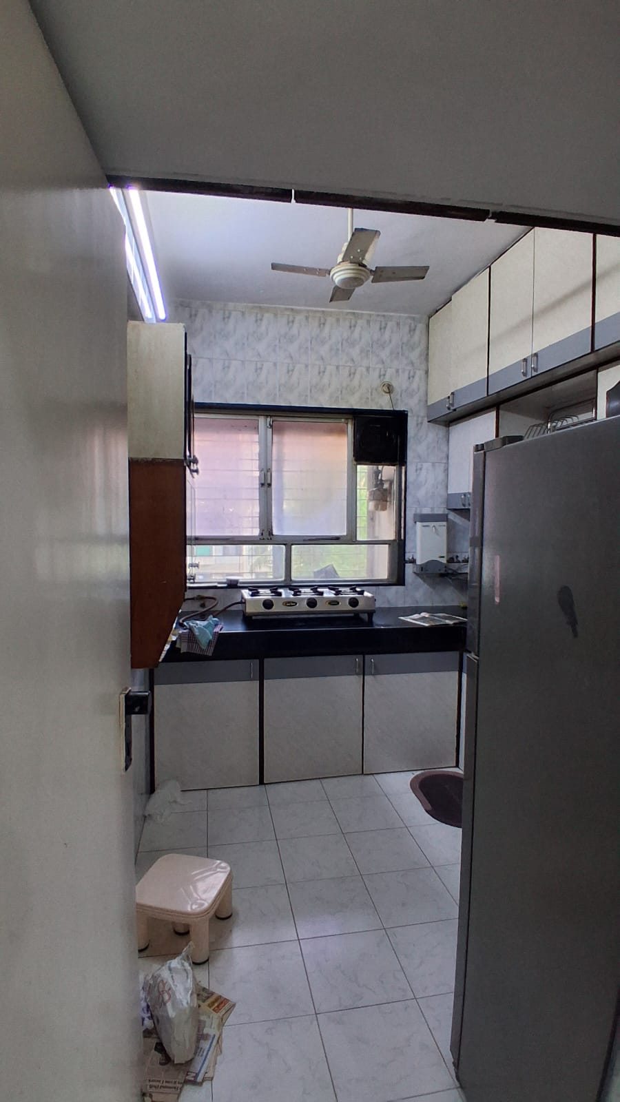 Rental 1 Bedroom 450 Sq.Ft. Apartment in Vasant Valley Complex, Malad ...