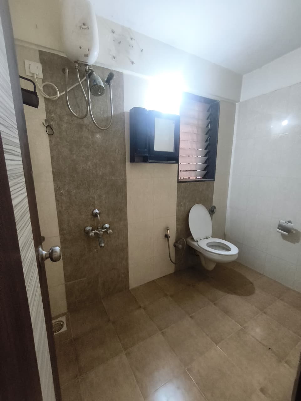 Rental 3 Bedroom 1475 Sq.Ft. Apartment in Mahesh Nagar Mumbai - 10465205