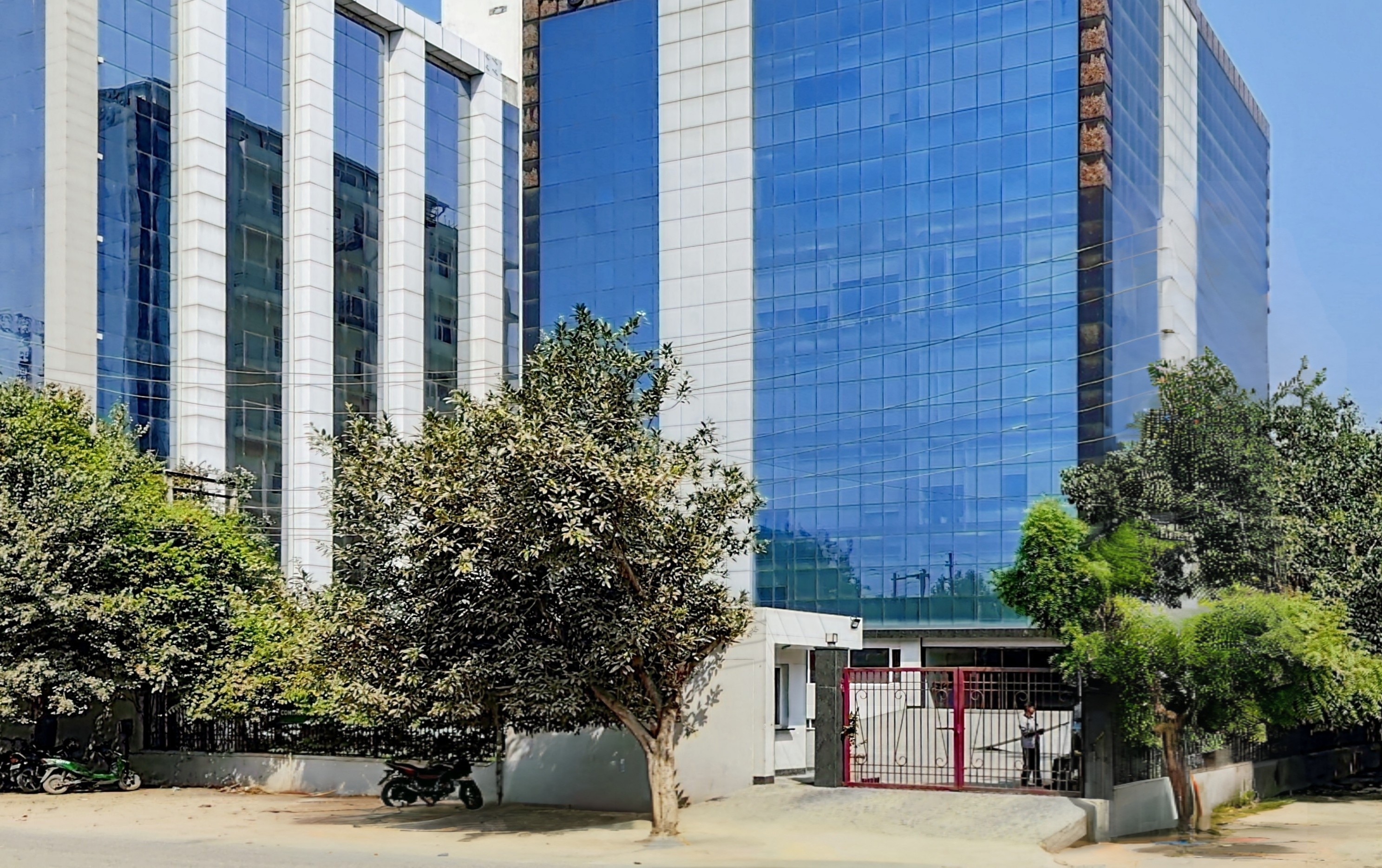 Rental Commercial Co-working Space 1292 Sq.Ft. in Sector 142 Noida ...
