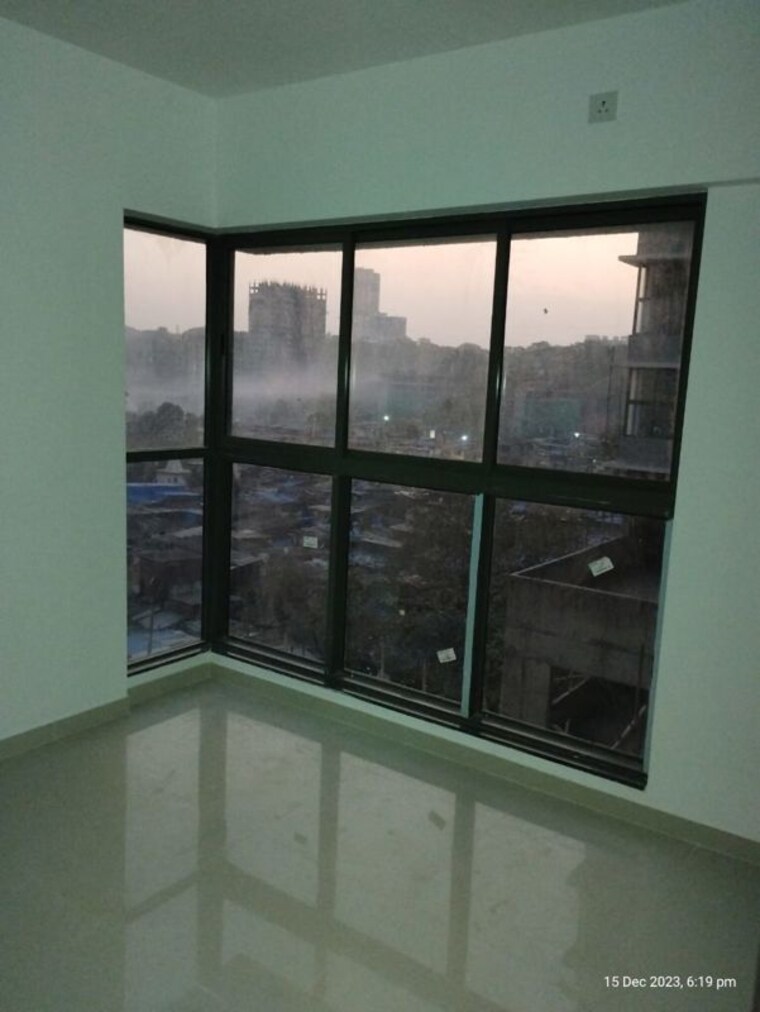 Resale 1 Bedroom 425 Sq.Ft. Apartment in UK Iridium, Kandivali East ...