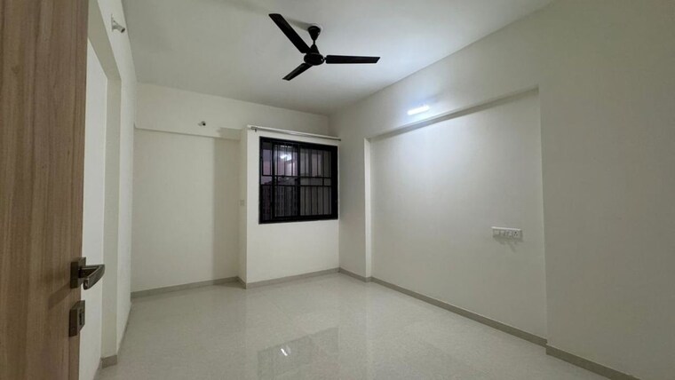 Rental 2 Bedroom 1250 Sq.Ft. Apartment in Kohinoor Viva City, Dhanori ...