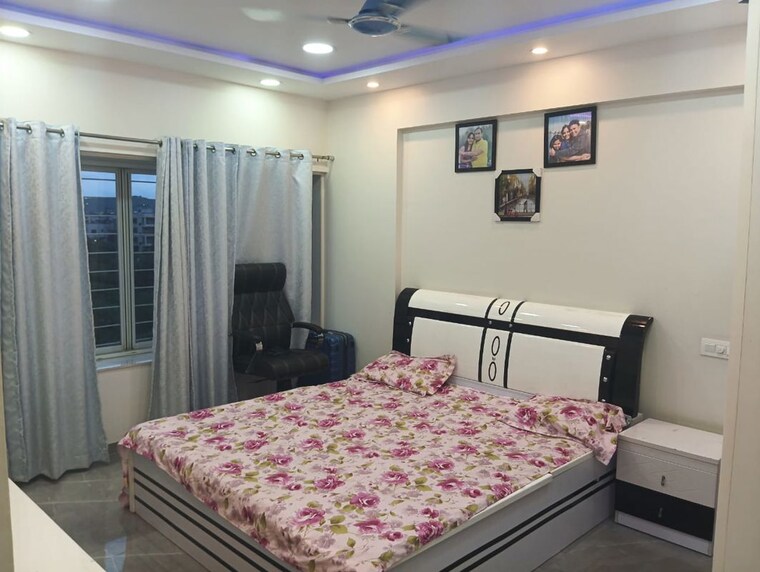 Rental 2 Bedroom 1050 Sq.Ft. Apartment in Kumar Papillon, Pashan Gaon ...