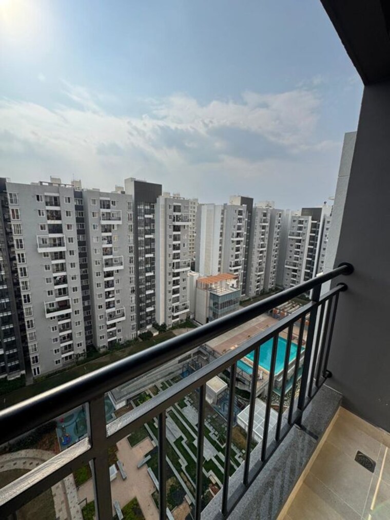 Rental 2 Bedroom 1050 Sq.Ft. Apartment in Puravankara Purva Zenium ...