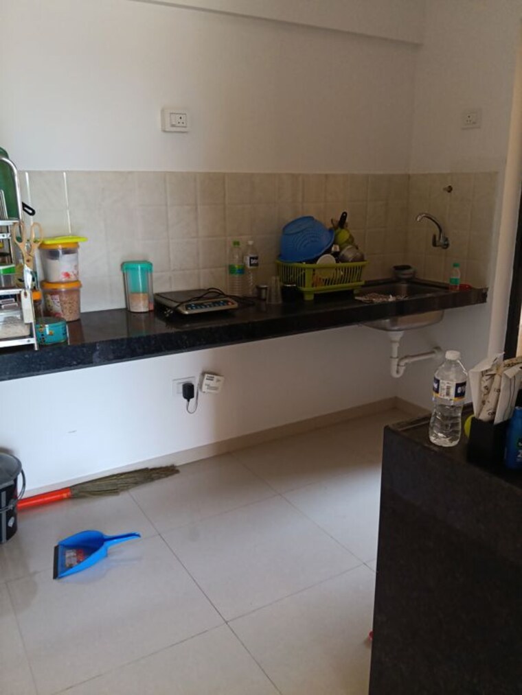 Rental 2 Bedroom 650 Sq.Ft. Apartment in Shapoorji Pallonji Joyville ...
