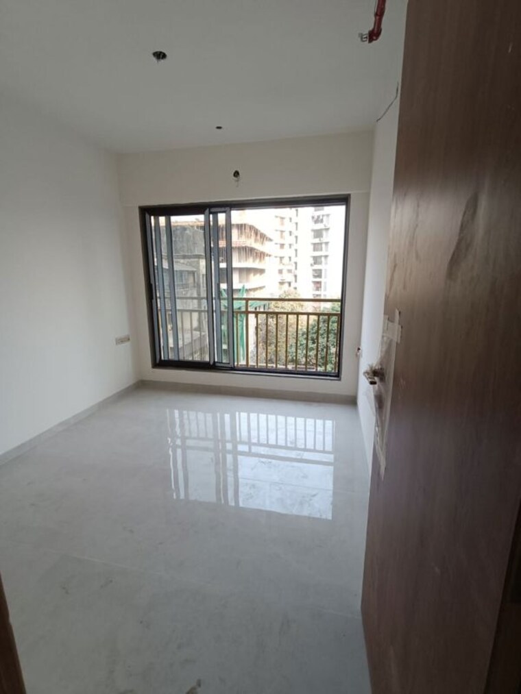 Rental 3 Bedroom 900 Sq.Ft. Apartment in Gami And Jaydeep Estella ...