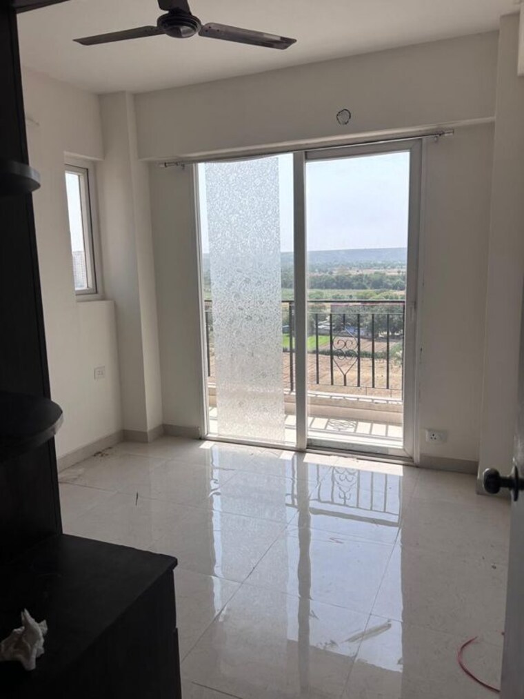 Resale 2 Bedroom 700 Sq.Ft. Apartment in Pyramid Square 67A, Sector 67 ...