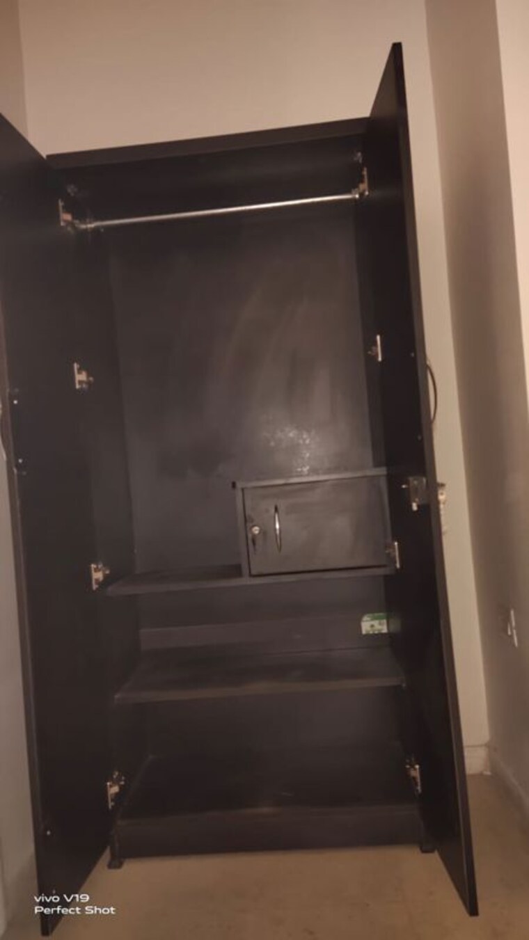 Rental 3 Bedroom 1692 Sq.Ft. Apartment in Shapoorji Pallonji Joyville ...