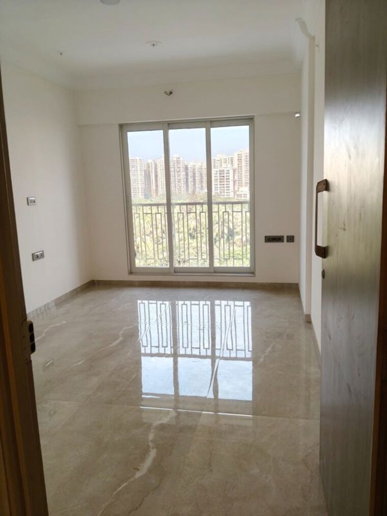 Rental 1 Bedroom 400 Sq.Ft. Apartment in Crescent Silverwoods, Powai ...