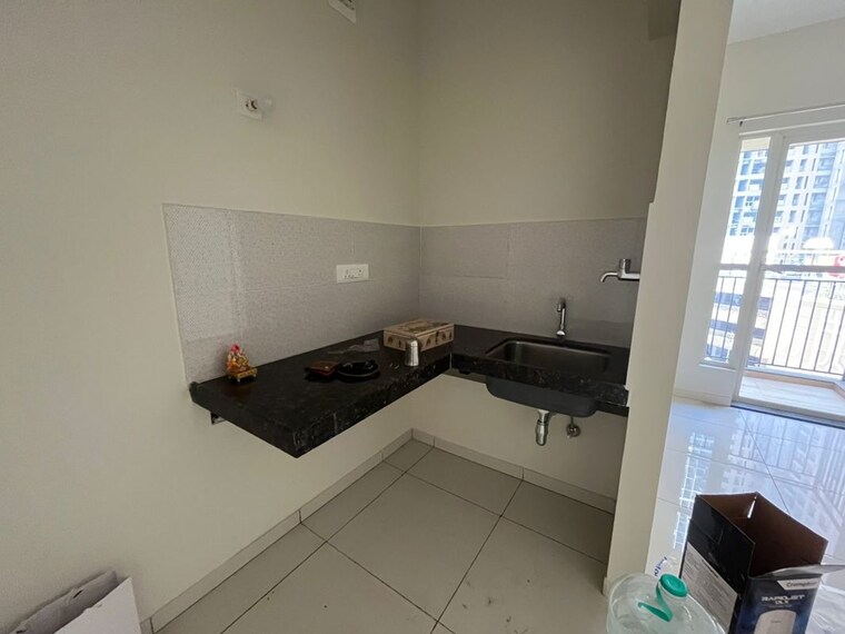 Rental Studio 300 Sq.Ft. Apartment in Godrej Park Ridge, Manjari Pune ...